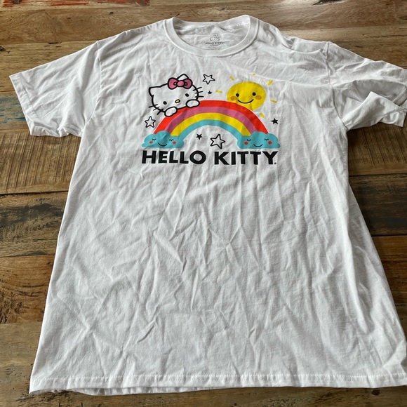 Hello Kitty | Tops | New Hello Kitty Tee | Poshmark